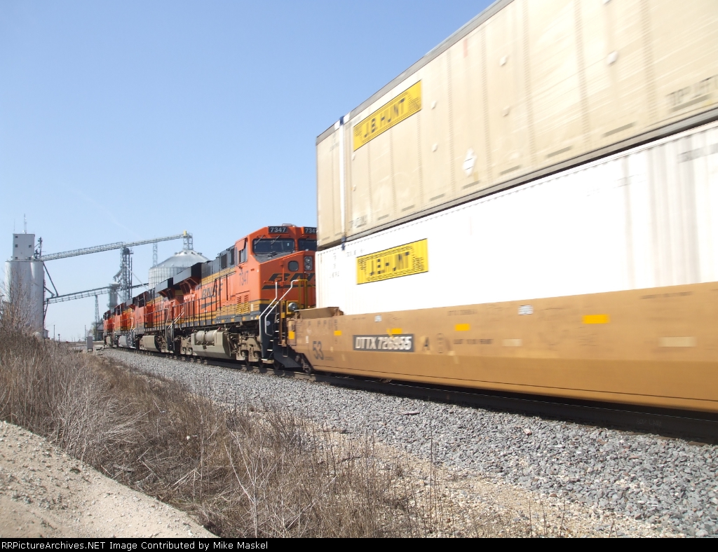 BNSF 7584